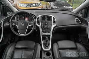 Melns Opel Astra 2011 Rīga, ar dzinēja tilpumu 2.00 L un nobraukumu 241 tūkst. km par 4990 €, foto 10 vietnē AUTOMOTO.COM.LV