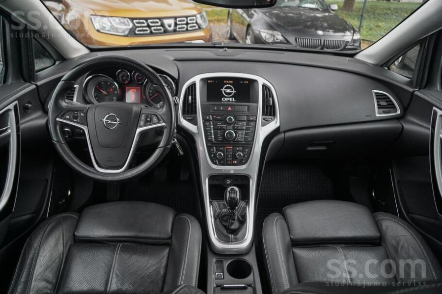 Melns Opel Astra 2011 Rīga, ar dzinēja tilpumu 2.00 L un nobraukumu 241 tūkst. km par 4990 €, foto 10 vietnē AUTOMOTO.COM.LV