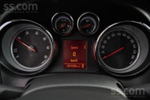 Black Opel Astra 2011 in Riga, with an engine capacity of 2.00 L and mileage of 241 thousand km for 4990 €, photo 13 on AUTOMOTO.COM.LV