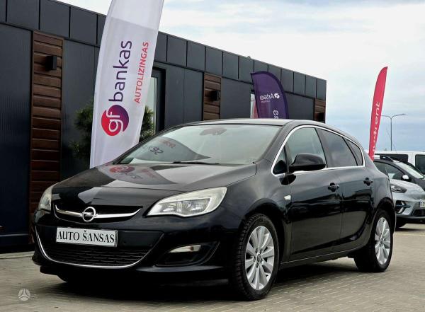 Black Opel Astra 2011 in Taurage, with an engine capacity of 1.69 L and mileage of 201 thousand km for 2750 €, photo 3 on AUTOMOTO.COM.LV