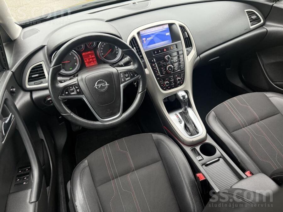 Melns Opel Astra 2012 Ogre, ar dzinēja tilpumu 2.00 L un nobraukumu 212 tūkst. km par 6499 €, foto 11 vietnē AUTOMOTO.COM.LV