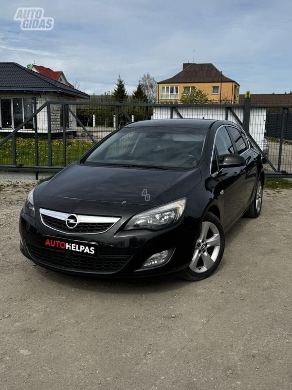 Melns Opel Astra 2012 Klaipėda, ar dzinēja tilpumu 1.30 L un nobraukumu 256 tūkst. km par 2399 €, foto 3 vietnē AUTOMOTO.COM.LV