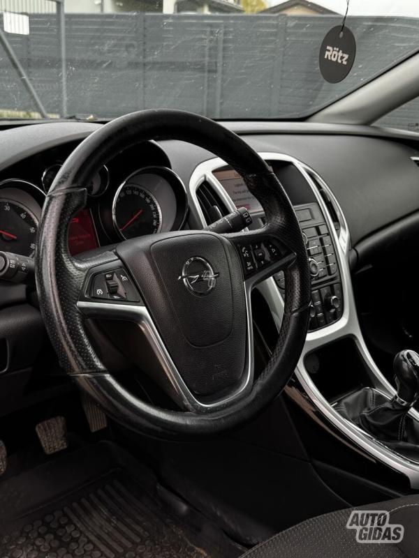 Melns Opel Astra 2012 Klaipėda, ar dzinēja tilpumu 1.30 L un nobraukumu 256 tūkst. km par 2399 €, foto 7 vietnē AUTOMOTO.COM.LV