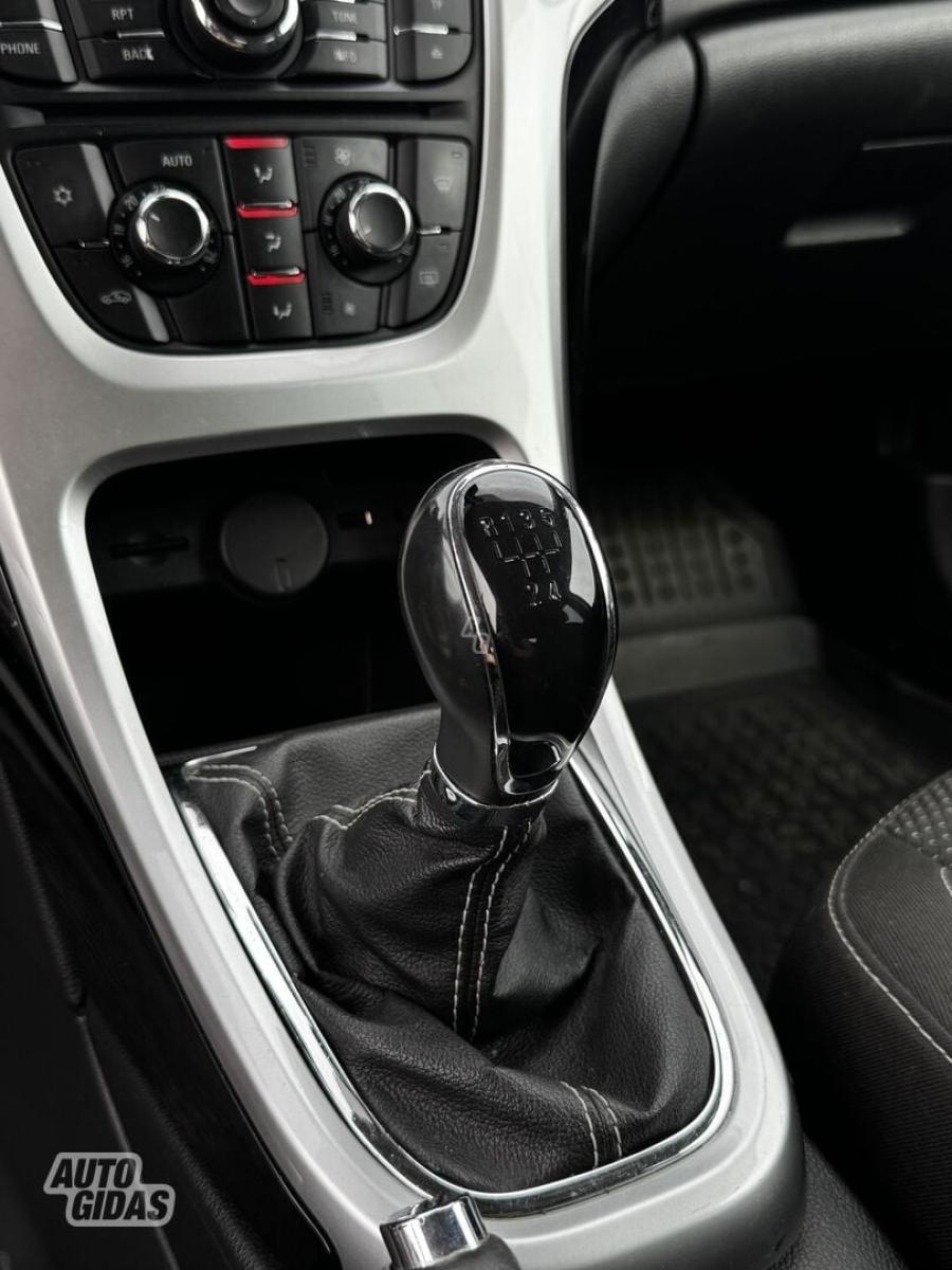 Melns Opel Astra 2012 Klaipėda, ar dzinēja tilpumu 1.30 L un nobraukumu 256 tūkst. km par 2399 €, foto 15 vietnē AUTOMOTO.COM.LV