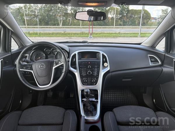 Melns Opel Astra 2012 Saldus, ar dzinēja tilpumu 1.70 L un nobraukumu 236 tūkst. km par 3200 €, foto 5 vietnē AUTOMOTO.COM.LV