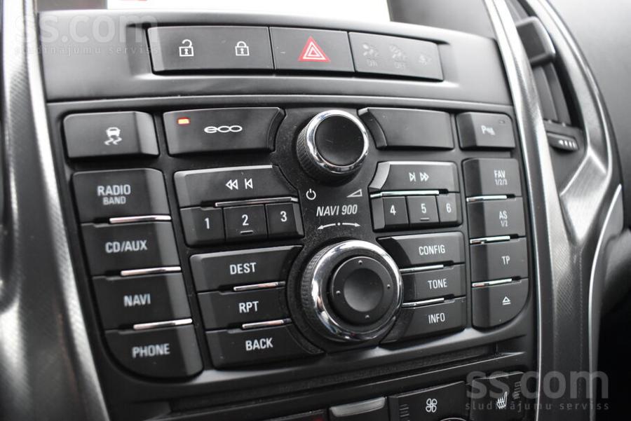 Black Opel Astra 2012 in Kuldiga, with an engine capacity of 1.70 L and mileage of 0 thousand km for 3850 €, photo 11 on AUTOMOTO.COM.LV