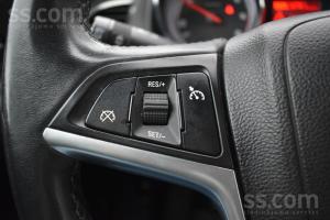 Black Opel Astra 2012 in Kuldiga, with an engine capacity of 1.70 L and mileage of 0 thousand km for 3850 €, photo 17 on AUTOMOTO.COM.LV