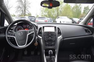 Black Opel Astra 2012 in Kuldiga, with an engine capacity of 1.70 L and mileage of 0 thousand km for 3850 €, photo 20 on AUTOMOTO.COM.LV
