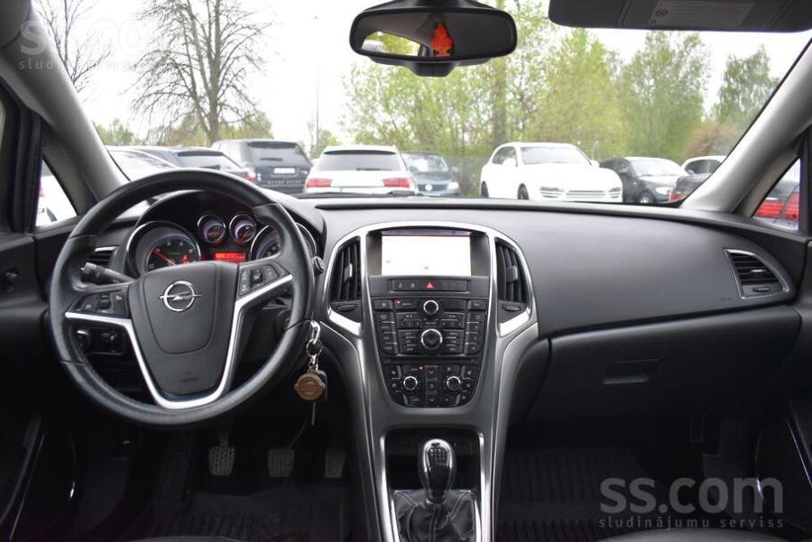Black Opel Astra 2012 in Kuldiga, with an engine capacity of 1.70 L and mileage of 0 thousand km for 3850 €, photo 20 on AUTOMOTO.COM.LV