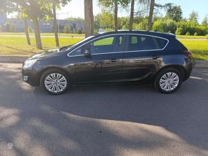 Melns Opel Astra 2012 Panevēža, ar dzinēja tilpumu 1.69 L un nobraukumu 237 tūkst. km par 3250 €, foto 3 vietnē AUTOMOTO.COM.LV