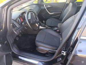 Melns Opel Astra 2012 Panevēža, ar dzinēja tilpumu 1.69 L un nobraukumu 237 tūkst. km par 3250 €, foto 8 vietnē AUTOMOTO.COM.LV