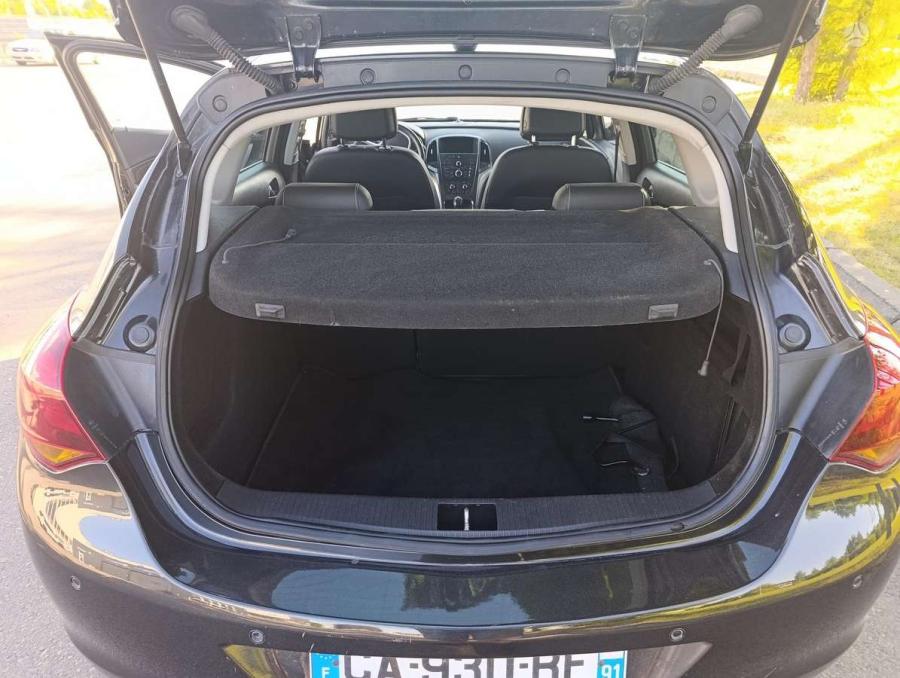 Melns Opel Astra 2012 Panevēža, ar dzinēja tilpumu 1.69 L un nobraukumu 237 tūkst. km par 3250 €, foto 14 vietnē AUTOMOTO.COM.LV