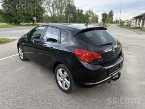 Melns Opel Astra 2012 Ogre, ar dzinēja tilpumu 2.00 L un nobraukumu 212 tūkst. km par 5599 €, foto 7 vietnē AUTOMOTO.COM.LV