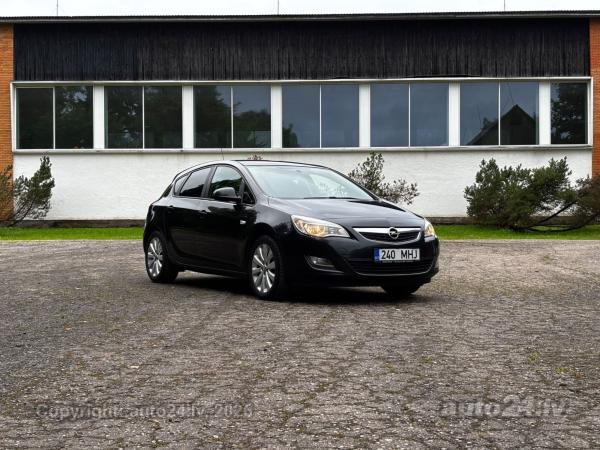 Melns Opel Astra 2012 Tartu, ar dzinēja tilpumu 1.60 L un nobraukumu 214 tūkst. km par 1950 €, foto 1 vietnē AUTOMOTO.COM.LV