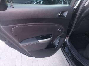 Black Opel Astra 2012 in Birzai, with an engine capacity of 1.70 L and mileage of 239 thousand km for 2650 €, photo 13 on AUTOMOTO.COM.LV