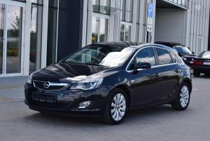 Black Opel Astra 2012 in Vilnius, with an engine capacity of 1.36 L and mileage of 219 thousand km for 4000 €, photo  on AUTOMOTO.COM.LV