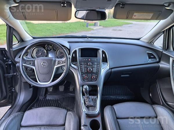 Melns Opel Astra 2012 Talsi, ar dzinēja tilpumu 1.70 L un nobraukumu 387 tūkst. km par 2250 €, foto 7 vietnē AUTOMOTO.COM.LV