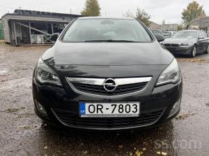 Black Opel Astra 2012 in Riga, with an engine capacity of 1.40 L and mileage of 0 thousand km for 4590 €, photo 4 on AUTOMOTO.COM.LV