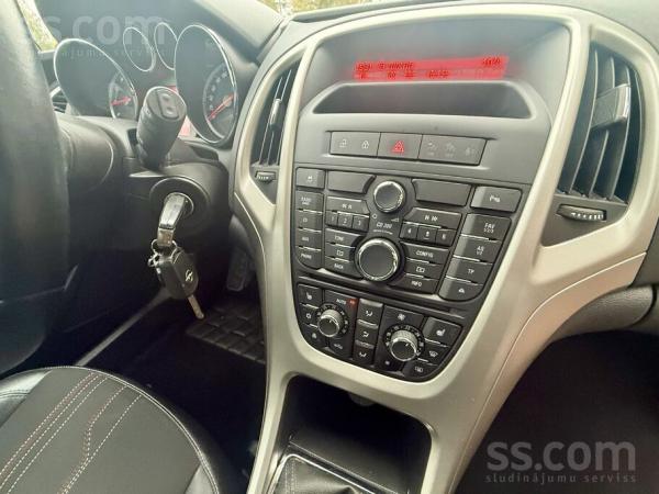 Melns Opel Astra 2012 Rīga, ar dzinēja tilpumu 1.40 L un nobraukumu 0 tūkst. km par 4590 €, foto 11 vietnē AUTOMOTO.COM.LV