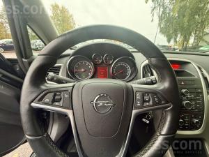 Black Opel Astra 2012 in Riga, with an engine capacity of 1.40 L and mileage of 0 thousand km for 4590 €, photo 16 on AUTOMOTO.COM.LV