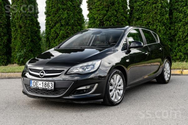 Melns Opel Astra 2013 Jelgava, ar dzinēja tilpumu 1.70 L un nobraukumu 250 tūkst. km par 4900 €, foto 3 vietnē AUTOMOTO.COM.LV