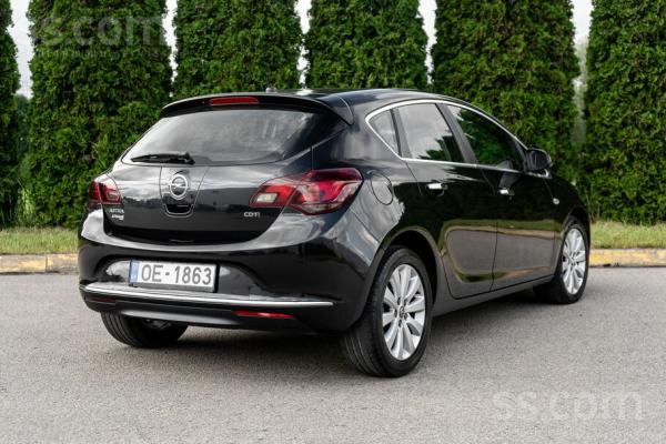 Melns Opel Astra 2013 Jelgava, ar dzinēja tilpumu 1.70 L un nobraukumu 250 tūkst. km par 4900 €, foto 6 vietnē AUTOMOTO.COM.LV