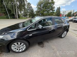 Black Opel Astra 2013 in Riga, with an engine capacity of 1.70 L and mileage of 258 thousand km for 4500 €, photo 7 on AUTOMOTO.COM.LV