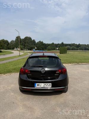 Melns Opel Astra 2014 Saldus, ar dzinēja tilpumu 1.40 L un nobraukumu 246 tūkst. km par 5950 €, foto 3 vietnē AUTOMOTO.COM.LV