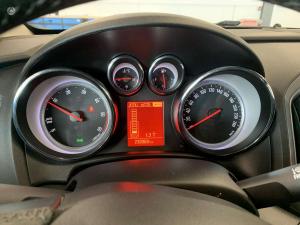 Black Opel Astra 2014 in Kaunas, with an engine capacity of 1.60 L and mileage of 231 thousand km for 3500 €, photo 10 on AUTOMOTO.COM.LV