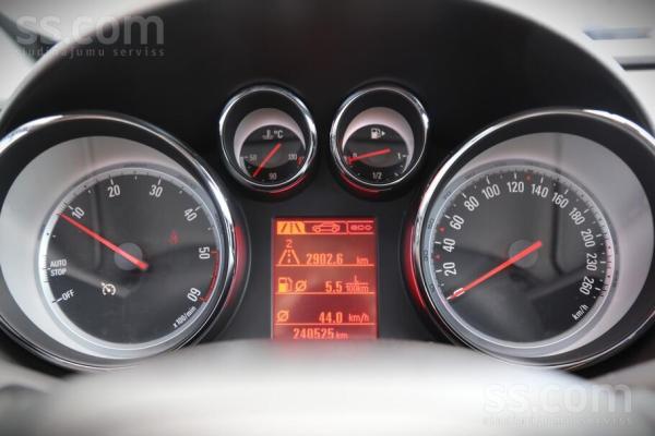 Melns Opel Astra 2014 Rīga, ar dzinēja tilpumu 1.70 L un nobraukumu 241 tūkst. km par 4995 €, foto 8 vietnē AUTOMOTO.COM.LV