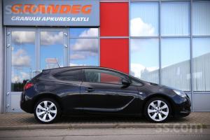 Black Opel Astra 2014 in Riga, with an engine capacity of 1.70 L and mileage of 241 thousand km for 4995 €, photo 4 on AUTOMOTO.COM.LV