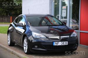 Black Opel Astra 2014 in Riga, with an engine capacity of 1.70 L and mileage of 241 thousand km for 4995 €, photo 5 on AUTOMOTO.COM.LV