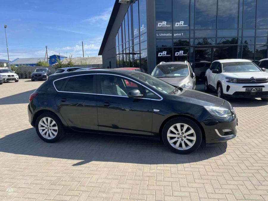 Melns Opel Astra 2014 Tauragė, ar dzinēja tilpumu 1.69 L un nobraukumu 274 tūkst. km par 3400 €, foto 3 vietnē AUTOMOTO.COM.LV