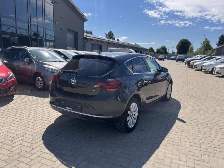Melns Opel Astra 2014 Tauragė, ar dzinēja tilpumu 1.69 L un nobraukumu 274 tūkst. km par 3400 €, foto 10 vietnē AUTOMOTO.COM.LV