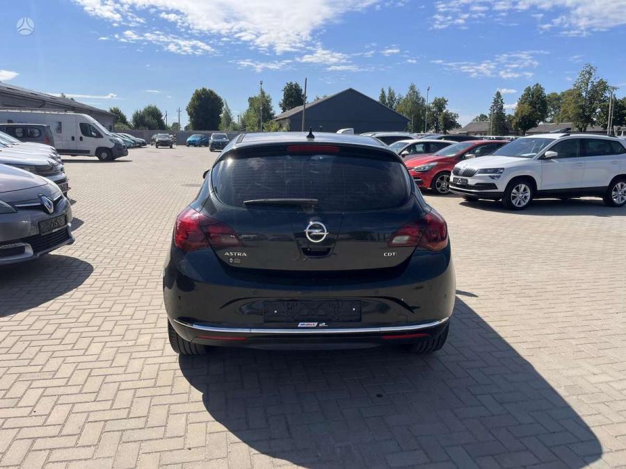 Melns Opel Astra 2014 Tauragė, ar dzinēja tilpumu 1.69 L un nobraukumu 274 tūkst. km par 3400 €, foto 11 vietnē AUTOMOTO.COM.LV