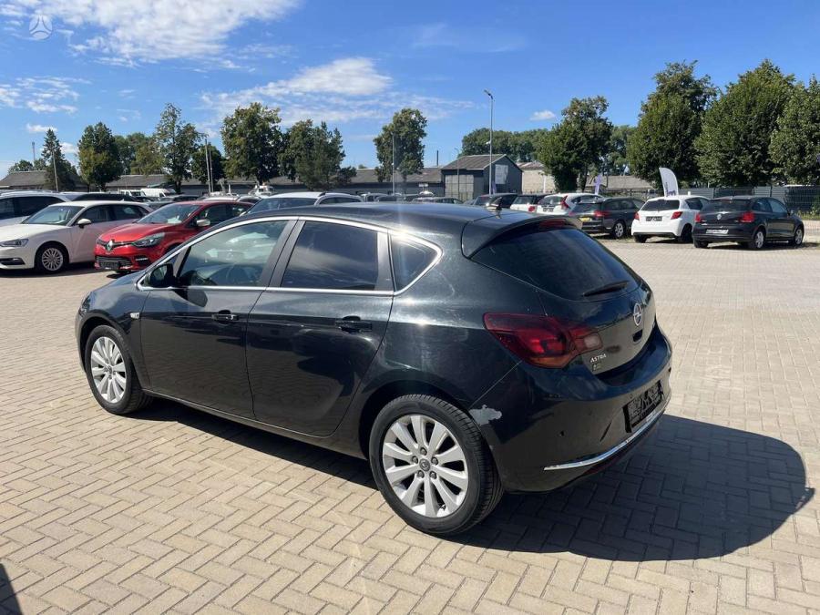 Melns Opel Astra 2014 Tauragė, ar dzinēja tilpumu 1.69 L un nobraukumu 274 tūkst. km par 3400 €, foto 13 vietnē AUTOMOTO.COM.LV