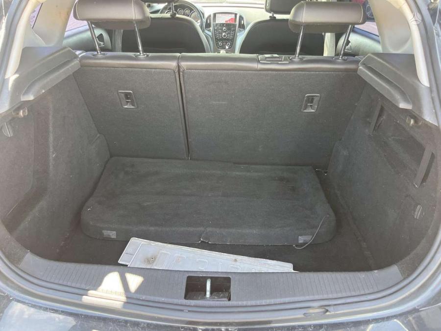 Melns Opel Astra 2014 Tauragė, ar dzinēja tilpumu 1.69 L un nobraukumu 274 tūkst. km par 3400 €, foto 21 vietnē AUTOMOTO.COM.LV