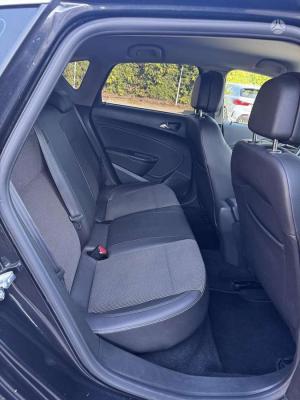 Melns Opel Astra 2014 Panevēža, ar dzinēja tilpumu 1.60 L un nobraukumu 185 tūkst. km par 5100 €, foto 13 vietnē AUTOMOTO.COM.LV
