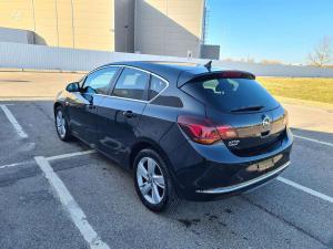 Melns Opel Astra 2015 Jonava, ar dzinēja tilpumu 1.60 L un nobraukumu 252 tūkst. km par 5700 €, foto 3 vietnē AUTOMOTO.COM.LV
