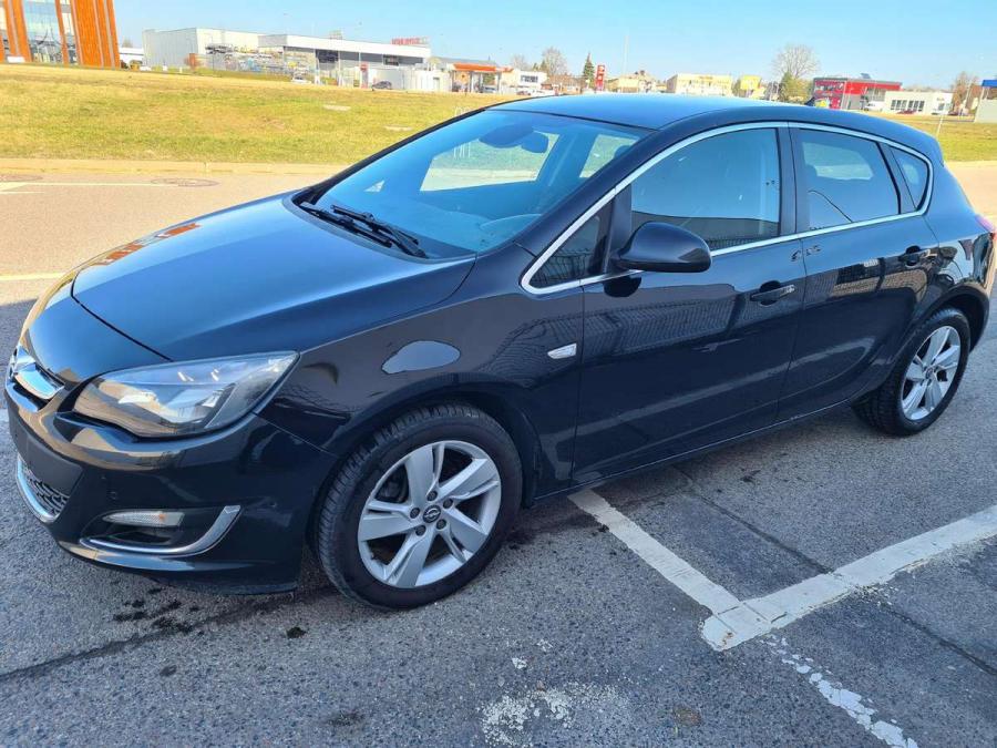 Melns Opel Astra 2015 Jonava, ar dzinēja tilpumu 1.60 L un nobraukumu 252 tūkst. km par 5700 €, foto 13 vietnē AUTOMOTO.COM.LV