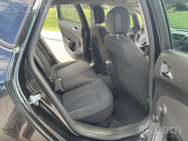 Melns Opel Astra 2015 Valmiera, ar dzinēja tilpumu 1.60 L un nobraukumu 307 tūkst. km par 5350 €, foto 10 vietnē AUTOMOTO.COM.LV