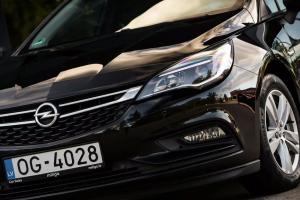 Melns Opel Astra 2016 Jelgava, ar dzinēja tilpumu 1.00 L un nobraukumu 184 tūkst. km par 6950 €, foto 3 vietnē AUTOMOTO.COM.LV
