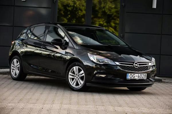 Melns Opel Astra 2016 Jelgava, ar dzinēja tilpumu 1.00 L un nobraukumu 184 tūkst. km par 6950 €, foto 4 vietnē AUTOMOTO.COM.LV