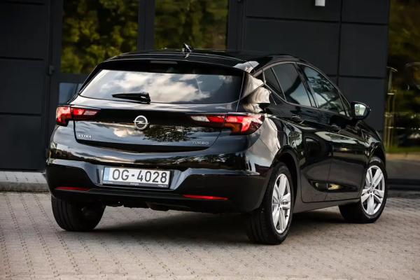 Melns Opel Astra 2016 Jelgava, ar dzinēja tilpumu 1.00 L un nobraukumu 184 tūkst. km par 6950 €, foto 7 vietnē AUTOMOTO.COM.LV