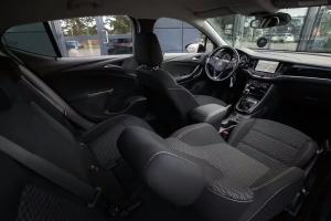 Melns Opel Astra 2016 Jelgava, ar dzinēja tilpumu 1.00 L un nobraukumu 184 tūkst. km par 6950 €, foto 18 vietnē AUTOMOTO.COM.LV