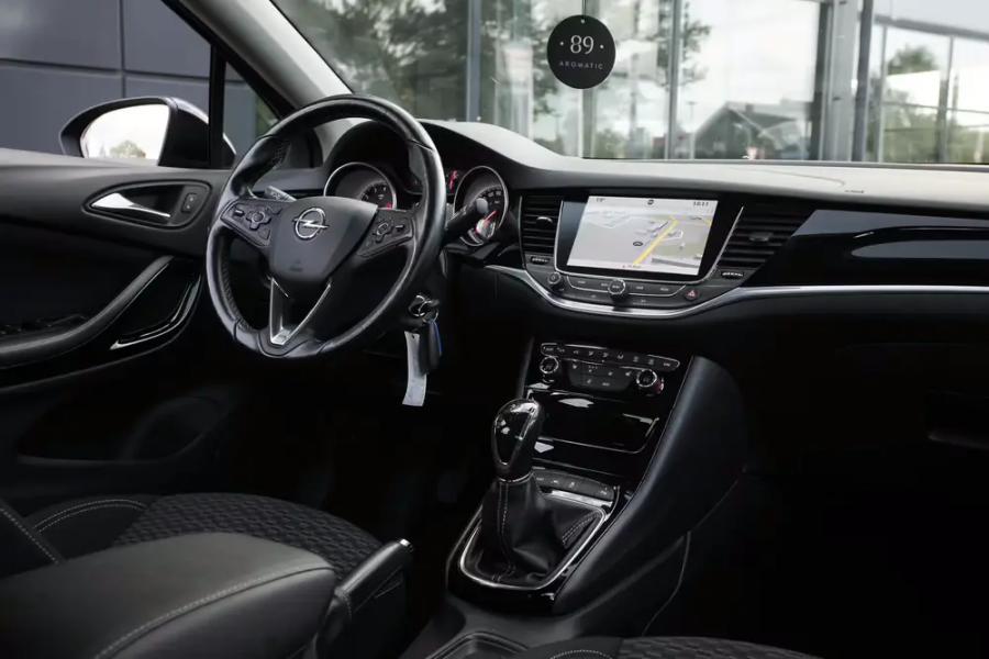Melns Opel Astra 2016 Jelgava, ar dzinēja tilpumu 1.00 L un nobraukumu 184 tūkst. km par 6950 €, foto 19 vietnē AUTOMOTO.COM.LV