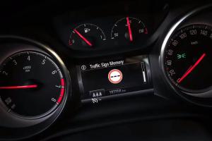Melns Opel Astra 2016 Jelgava, ar dzinēja tilpumu 1.00 L un nobraukumu 184 tūkst. km par 6950 €, foto 27 vietnē AUTOMOTO.COM.LV