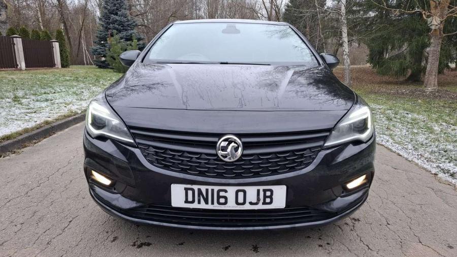 Melns Opel Astra 2016 Šauļi, ar dzinēja tilpumu 1.60 L un nobraukumu 167 tūkst. km par 2999 €, foto 3 vietnē AUTOMOTO.COM.LV