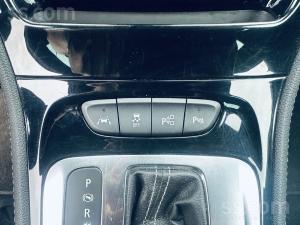 Black Opel Astra 2016 in Tukums, with an engine capacity of 1.60 L and mileage of 265 thousand km for 5700 €, photo 11 on AUTOMOTO.COM.LV