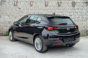 Melns Opel Astra 2016 Liepāja, ar dzinēja tilpumu 1.60 L un nobraukumu 333 tūkst. km par 6500 €, foto 3 vietnē AUTOMOTO.COM.LV